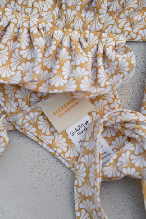 GirlsMustHave - A unique swimwear collection by Alexandra Classen